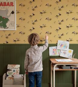 Kittens Wallpaper in Mustard by Coordonne | Jane Clayton