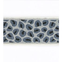 Pardus Velvet Trimmings in 595 by Travers | Jane Clayton
