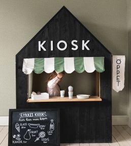 Bladverk Wallpaper in Green by Sandberg | Jane Clayton